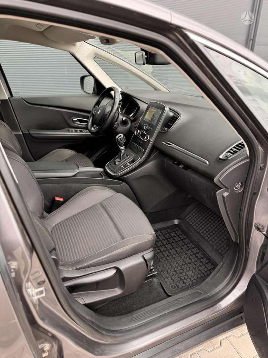 Pelēks Renault Grand Scenic 2020 Klaipėda, ar dzinēja tilpumu 1.70 L un nobraukumu 207 tūkst. km par 7700 €, foto 17 vietnē AUTOMOTO.COM.LV