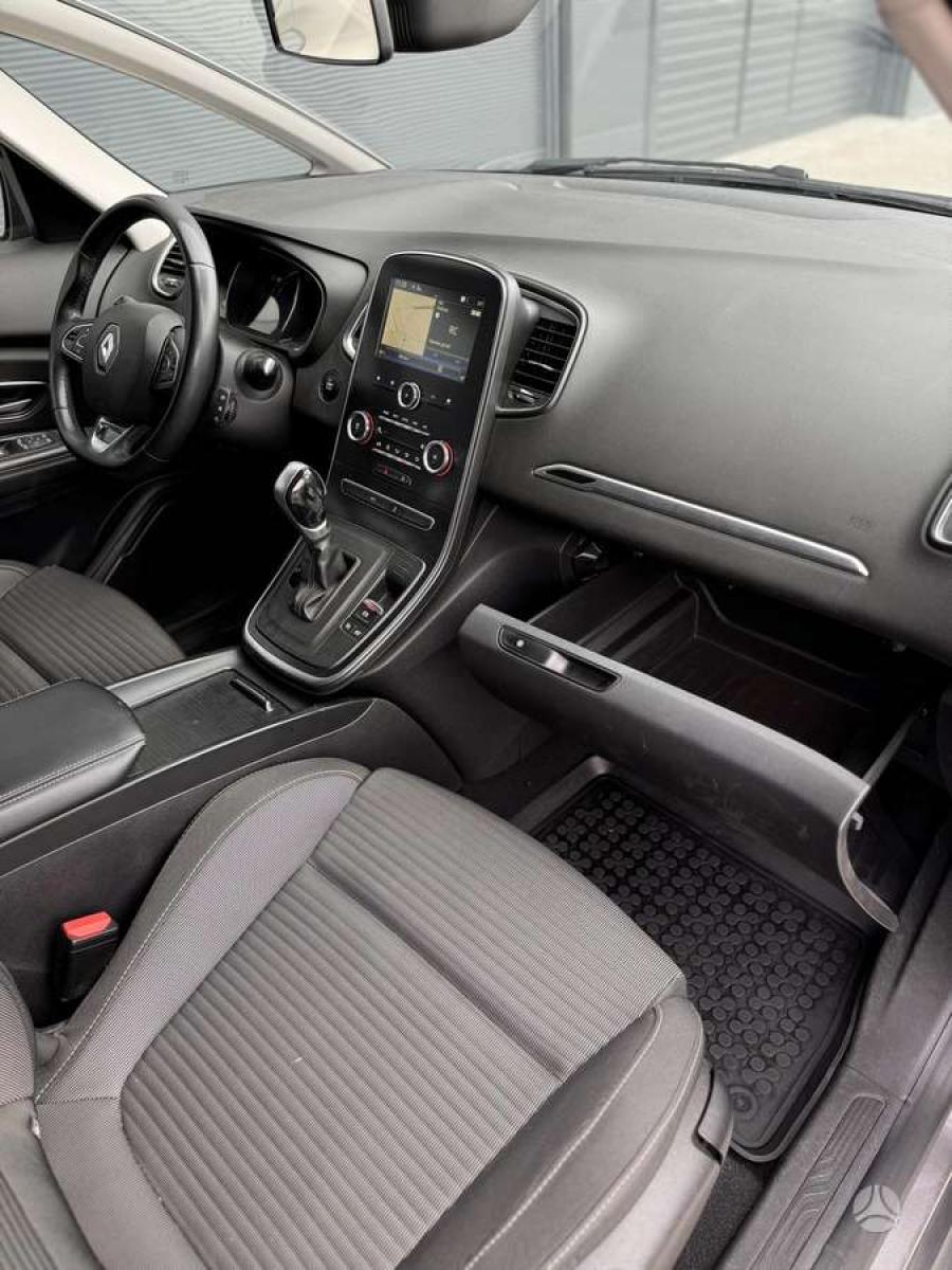 Pelēks Renault Grand Scenic 2020 Klaipėda, ar dzinēja tilpumu 1.70 L un nobraukumu 207 tūkst. km par 7700 €, foto 18 vietnē AUTOMOTO.COM.LV
