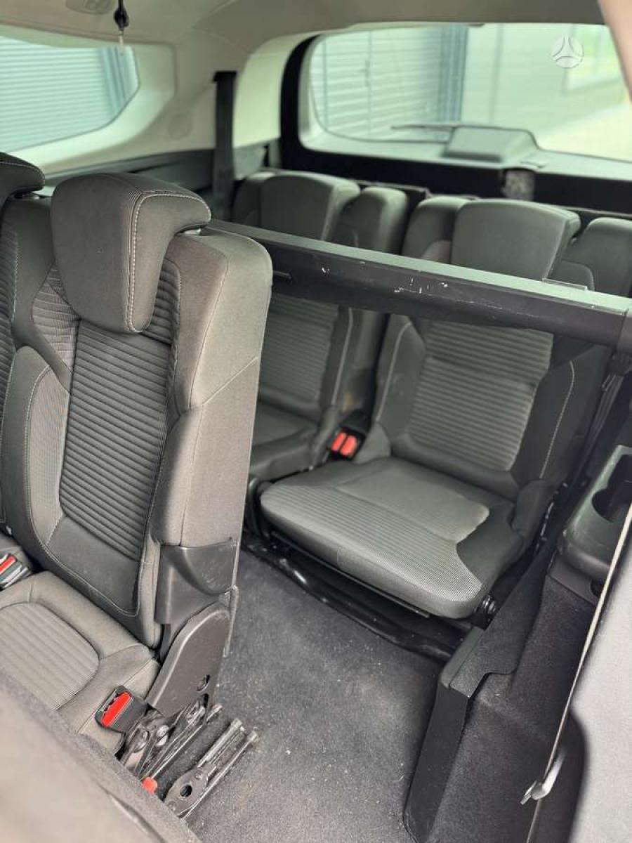 Pelēks Renault Grand Scenic 2020 Klaipėda, ar dzinēja tilpumu 1.70 L un nobraukumu 207 tūkst. km par 7700 €, foto 22 vietnē AUTOMOTO.COM.LV