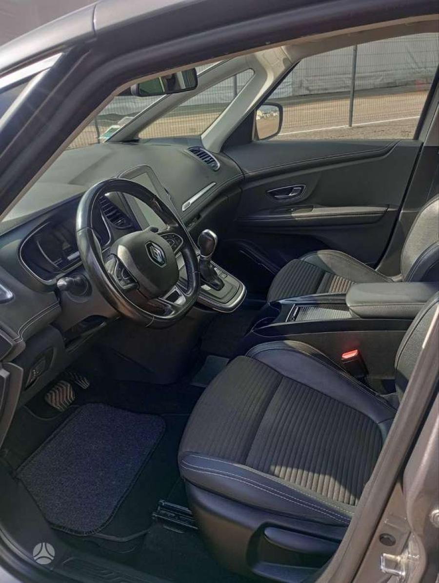 Pelēks Renault Grand Scenic 2020 Kauņa, ar dzinēja tilpumu 1.75 L un nobraukumu 253 tūkst. km par 8850 €, foto 14 vietnē AUTOMOTO.COM.LV