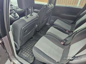 Pelēks Renault Grand Scenic 2006 Viljandi, ar dzinēja tilpumu 1.50 L un nobraukumu 181 tūkst. km par 1599 €, foto 7 vietnē AUTOMOTO.COM.LV