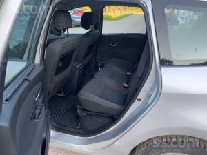 Grey Renault Grand Scenic 2009 in Ogre, with an engine capacity of 1.90 L and mileage of 466 thousand km for 3400 €, photo 9 on AUTOMOTO.COM.LV