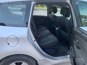 Grey Renault Grand Scenic 2009 in Ogre, with an engine capacity of 1.90 L and mileage of 466 thousand km for 3400 €, photo 10 on AUTOMOTO.COM.LV