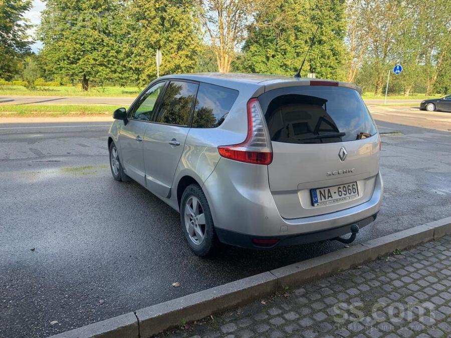 Grey Renault Grand Scenic 2009 in Ogre, with an engine capacity of 1.90 L and mileage of 467 thousand km for 3300 €, photo 5 on AUTOMOTO.COM.LV