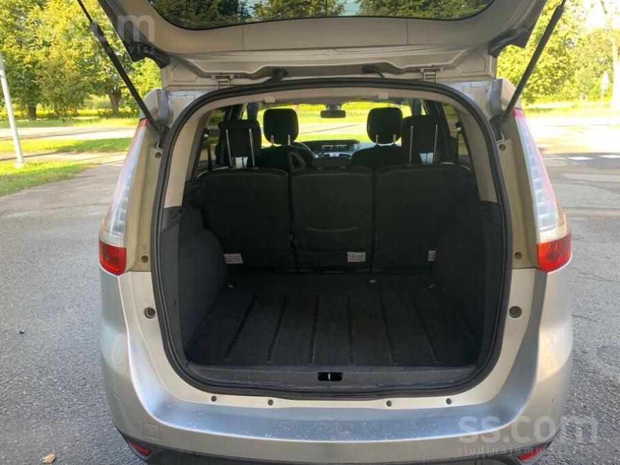 Grey Renault Grand Scenic 2009 in Ogre, with an engine capacity of 1.90 L and mileage of 467 thousand km for 3300 €, photo 7 on AUTOMOTO.COM.LV