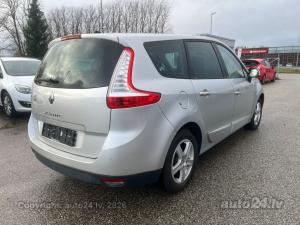 Pelēks Renault Grand Scenic 2010 Viljandi, ar dzinēja tilpumu 2.00 L un nobraukumu 168 tūkst. km par 4990 €, foto 4 vietnē AUTOMOTO.COM.LV