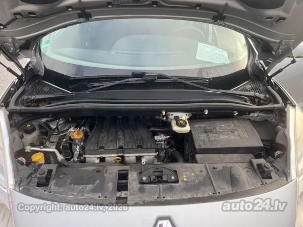 Grey Renault Grand Scenic 2010 in Viljandi, with an engine capacity of 2.00 L and mileage of 168 thousand km for 4990 €, photo 11 on AUTOMOTO.COM.LV