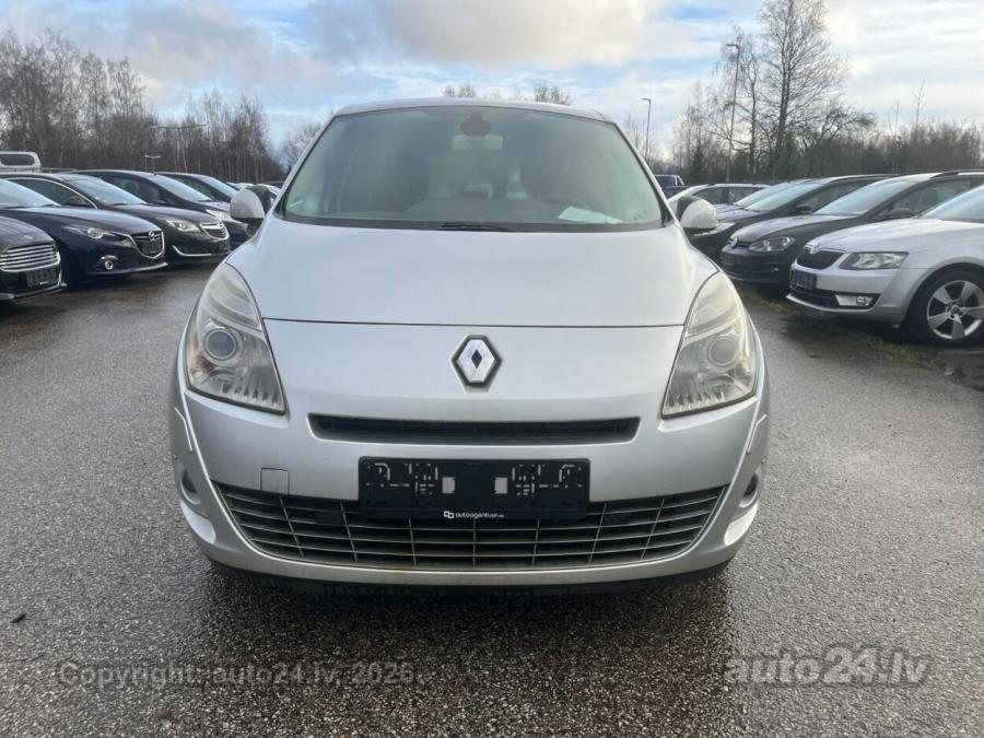 Pelēks Renault Grand Scenic 2010 Viljandi, ar dzinēja tilpumu 2.00 L un nobraukumu 168 tūkst. km par 4990 €, foto 12 vietnē AUTOMOTO.COM.LV