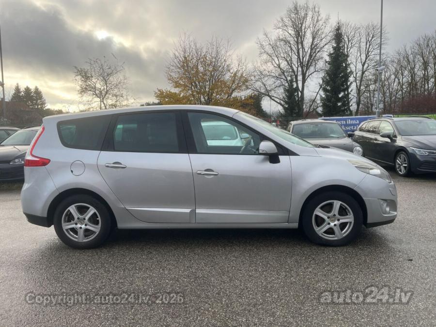 Pelēks Renault Grand Scenic 2010 Viljandi, ar dzinēja tilpumu 2.00 L un nobraukumu 168 tūkst. km par 4990 €, foto 14 vietnē AUTOMOTO.COM.LV