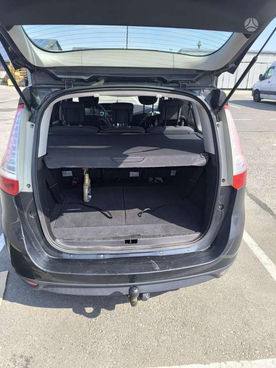 Pelēks Renault Grand Scenic 2010 Kauņa, ar dzinēja tilpumu 1.50 L un nobraukumu 230 tūkst. km par 3000 €, foto 13 vietnē AUTOMOTO.COM.LV