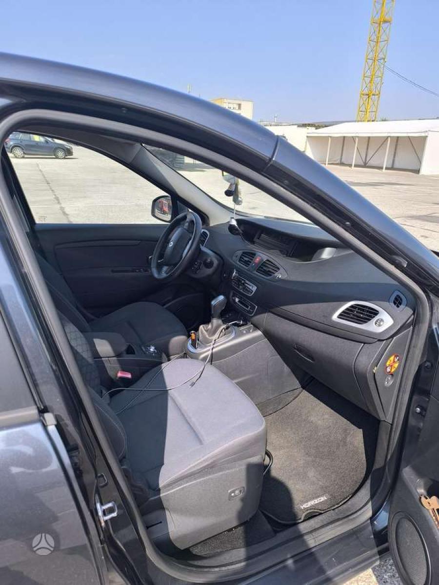 Pelēks Renault Grand Scenic 2010 Kauņa, ar dzinēja tilpumu 1.50 L un nobraukumu 230 tūkst. km par 3000 €, foto 15 vietnē AUTOMOTO.COM.LV