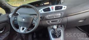 Pelēks Renault Grand Scenic 2011 Ogre, ar dzinēja tilpumu 1.90 L un nobraukumu 305 tūkst. km par 1900 €, foto 3 vietnē AUTOMOTO.COM.LV