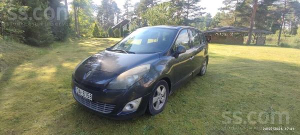 Pelēks Renault Grand Scenic 2011 Ogre, ar dzinēja tilpumu 1.90 L un nobraukumu 305 tūkst. km par 1900 €, foto 4 vietnē AUTOMOTO.COM.LV