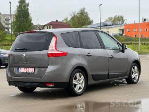 Grey Renault Grand Scenic 2012 in Rezekne, with an engine capacity of 1.60 L and mileage of 0 thousand km for 3490 €, photo 4 on AUTOMOTO.COM.LV