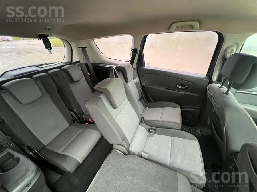 Grey Renault Grand Scenic 2012 in Rezekne, with an engine capacity of 1.60 L and mileage of 0 thousand km for 3490 €, photo 13 on AUTOMOTO.COM.LV