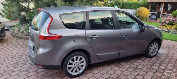 Pelēks Renault Grand Scenic 2013 Viļņa, ar dzinēja tilpumu 1.50 L un nobraukumu 175 tūkst. km par 4200 €, foto 4 vietnē AUTOMOTO.COM.LV