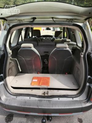 Renault Grand Scenic 2004 in Visaginas, with an engine capacity of 2.00 L and mileage of 154 thousand km for 1250 €, photo 7 on AUTOMOTO.COM.LV