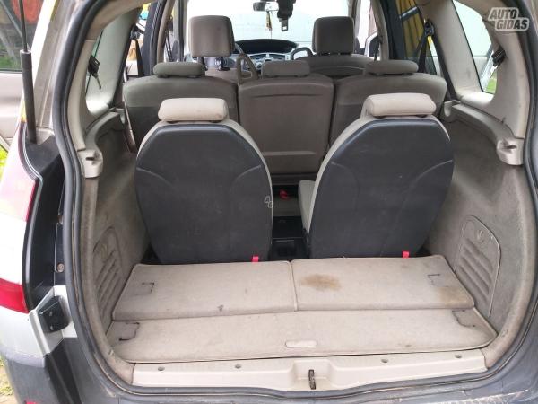 Renault Grand Scenic 2005 Viļņa, ar dzinēja tilpumu 1.90 L un nobraukumu 325 tūkst. km par 750 €, foto 6 vietnē AUTOMOTO.COM.LV