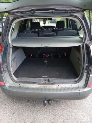 Renault Grand Scenic 2005 Viļņa, ar dzinēja tilpumu 1.90 L un nobraukumu 250 tūkst. km par 400 €, foto 5 vietnē AUTOMOTO.COM.LV
