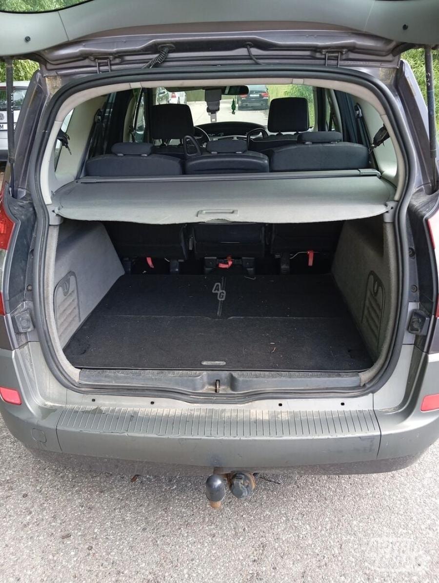 Renault Grand Scenic 2005 Viļņa, ar dzinēja tilpumu 1.90 L un nobraukumu 250 tūkst. km par 400 €, foto 5 vietnē AUTOMOTO.COM.LV