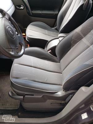 Renault Grand Scenic 2005 Viļņa, ar dzinēja tilpumu 1.90 L un nobraukumu 250 tūkst. km par 400 €, foto 8 vietnē AUTOMOTO.COM.LV