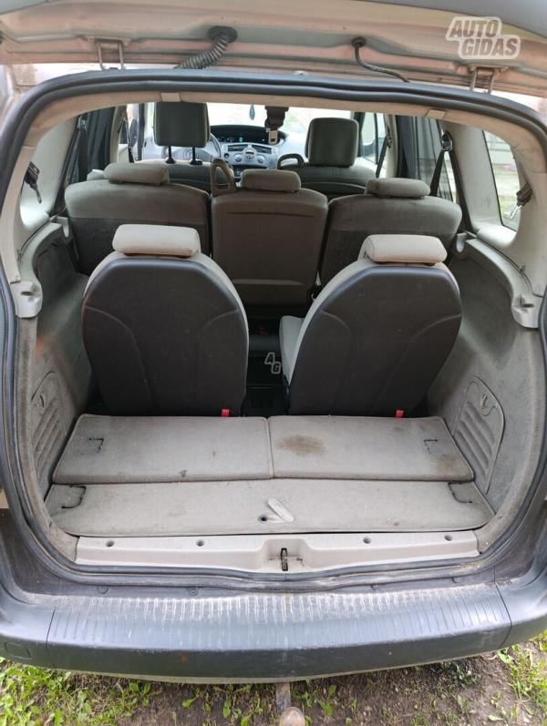 Renault Grand Scenic 2005 in Vilnius, with an engine capacity of 1.90 L and mileage of 338 thousand km for 450 €, photo 9 on AUTOMOTO.COM.LV