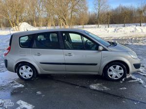 Renault Grand Scenic 2006 Šauļi, ar dzinēja tilpumu 1.90 L un nobraukumu 296 tūkst. km par 1000 €, foto 4 vietnē AUTOMOTO.COM.LV