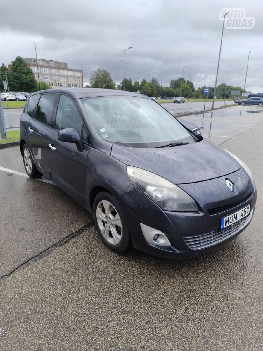 Renault Grand Scenic 2010 in Taurage, with an engine capacity of 1.90 L and mileage of 355 thousand km for 2700 €, photo 8 on AUTOMOTO.COM.LV