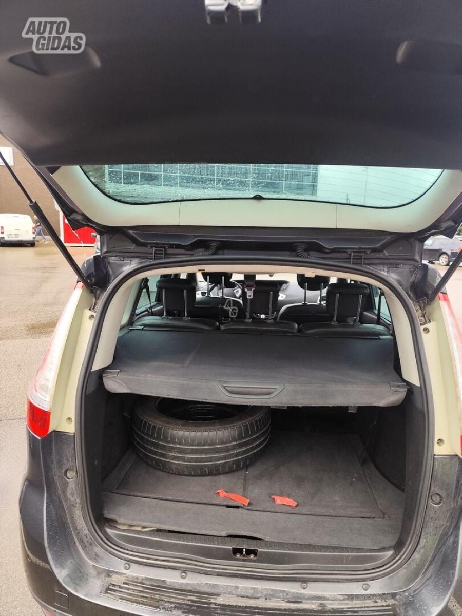 Renault Grand Scenic 2010 in Taurage, with an engine capacity of 1.90 L and mileage of 355 thousand km for 2700 €, photo 16 on AUTOMOTO.COM.LV