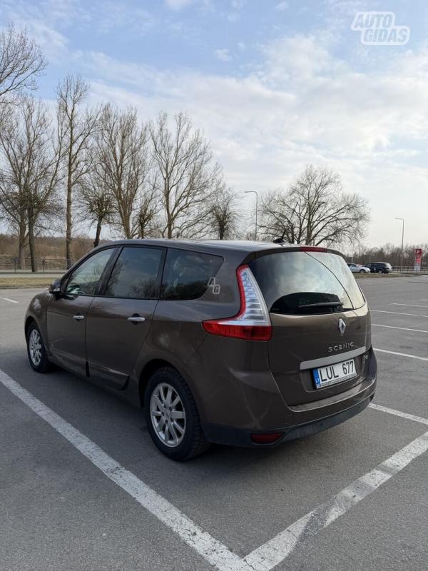 Renault Grand Scenic 2010 in Siauliai, with an engine capacity of 1.90 L and mileage of 284 thousand km for 2100 €, photo 3 on AUTOMOTO.COM.LV