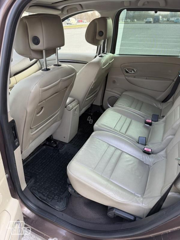 Renault Grand Scenic 2010 in Siauliai, with an engine capacity of 1.90 L and mileage of 284 thousand km for 2100 €, photo 7 on AUTOMOTO.COM.LV