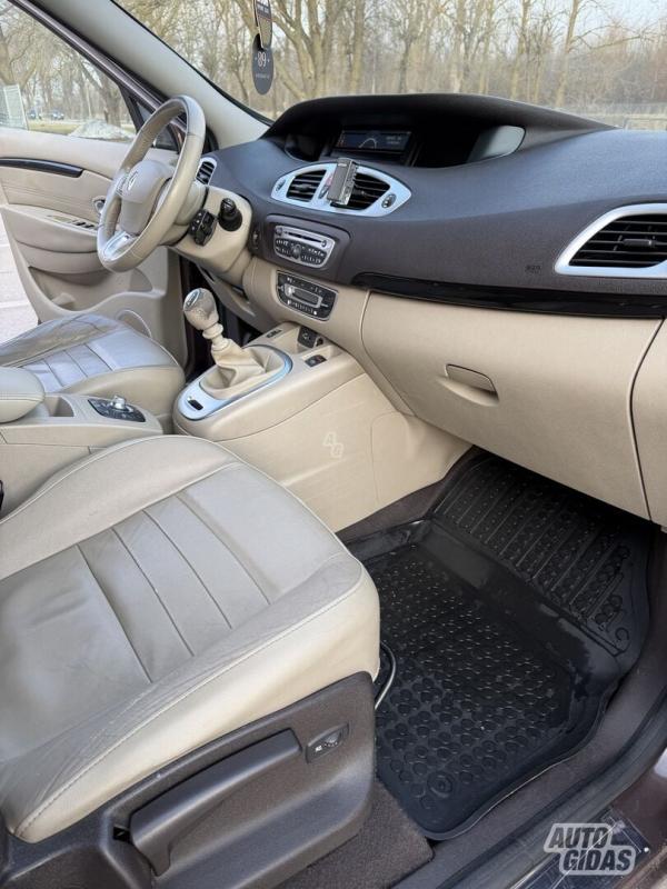 Renault Grand Scenic 2010 in Siauliai, with an engine capacity of 1.90 L and mileage of 284 thousand km for 2100 €, photo 8 on AUTOMOTO.COM.LV