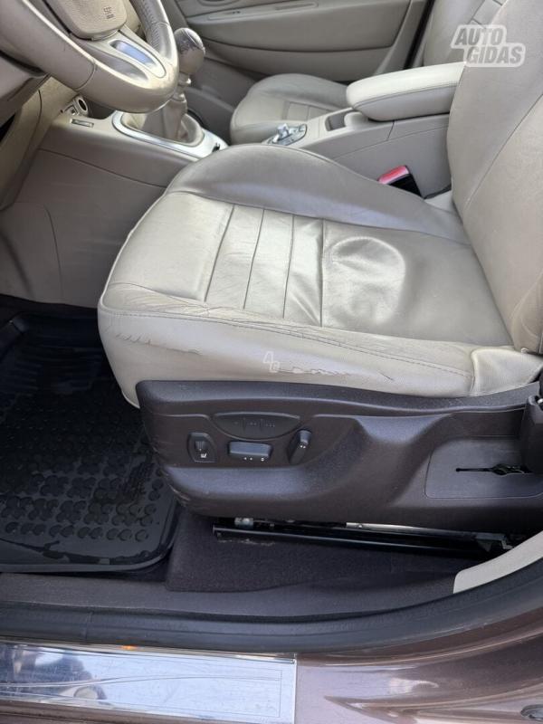 Renault Grand Scenic 2010 in Siauliai, with an engine capacity of 1.90 L and mileage of 284 thousand km for 2100 €, photo 9 on AUTOMOTO.COM.LV