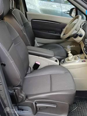 Renault Grand Scenic 2011 Viļņa, ar dzinēja tilpumu 1.87 L un nobraukumu 229 tūkst. km par 2700 €, foto 5 vietnē AUTOMOTO.COM.LV