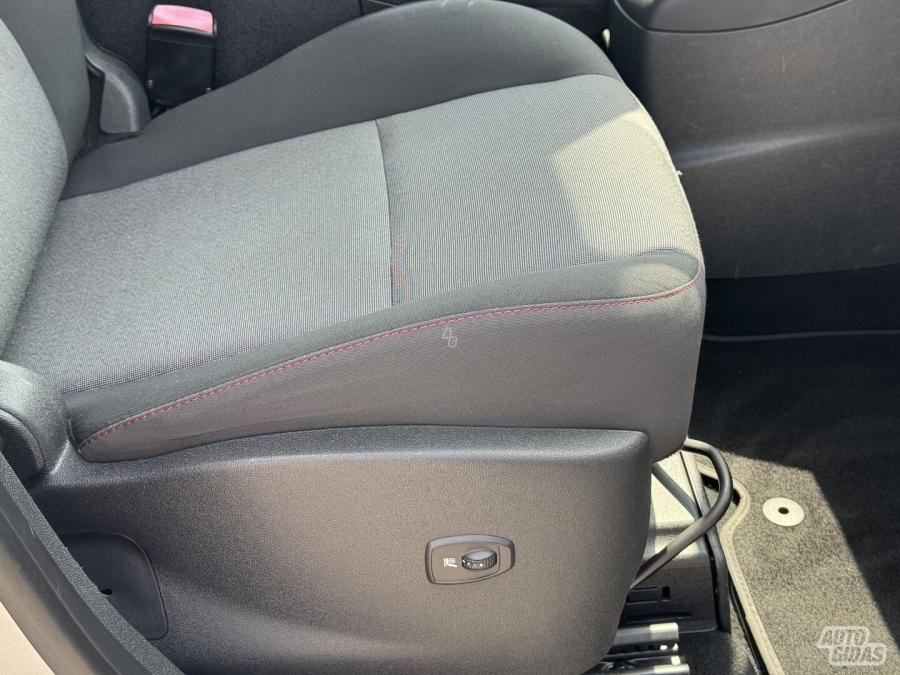 Renault Grand Scenic 2014 Marijampole, ar dzinēja tilpumu 1.50 L un nobraukumu 237 tūkst. km par 4950 €, foto 23 vietnē AUTOMOTO.COM.LV