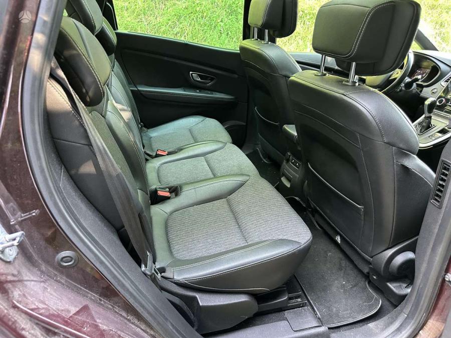 Renault Grand Scenic 2021 in Taurage, with an engine capacity of 1.75 L and mileage of 261 thousand km for 9900 €, photo 8 on AUTOMOTO.COM.LV
