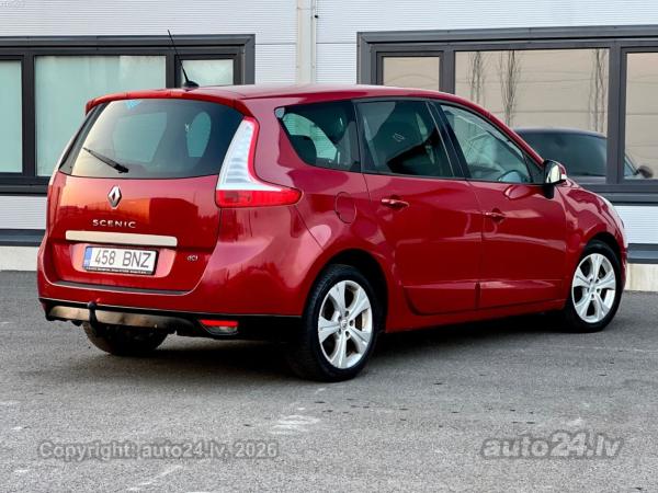 Sarkans Renault Grand Scenic 2010 Pērnava, ar dzinēja tilpumu 1.90 L un nobraukumu 0 tūkst. km par 2800 €, foto 11 vietnē AUTOMOTO.COM.LV