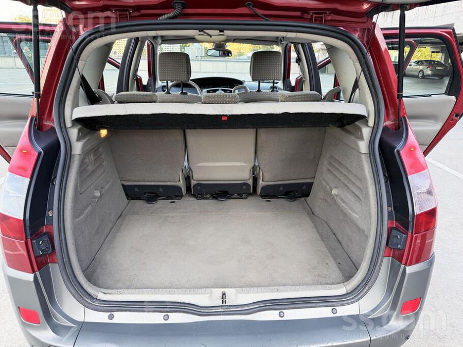 Red Renault Grand Scenic 2007 in Riga, with an engine capacity of 2.00 L and mileage of 243 thousand km for 1790 €, photo 23 on AUTOMOTO.COM.LV