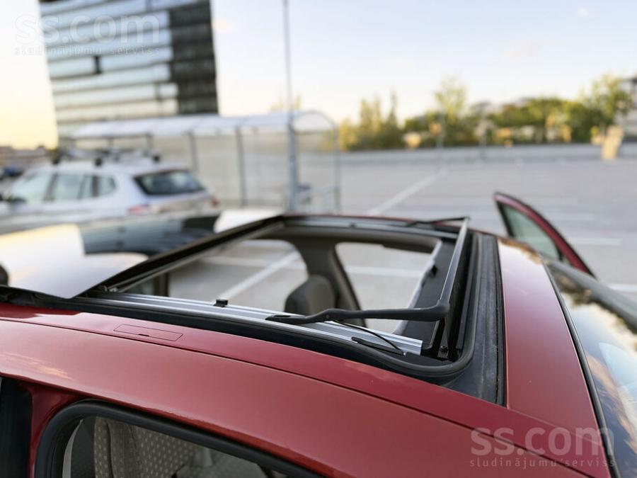 Red Renault Grand Scenic 2007 in Riga, with an engine capacity of 2.00 L and mileage of 243 thousand km for 1790 €, photo 24 on AUTOMOTO.COM.LV
