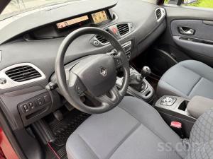 Red Renault Grand Scenic 2010 in Jelgava, with an engine capacity of 1.90 L and mileage of 203 thousand km for 4250 €, photo 6 on AUTOMOTO.COM.LV