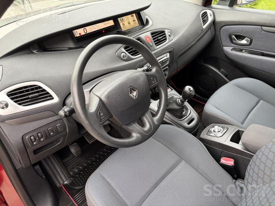 Red Renault Grand Scenic 2010 in Jelgava, with an engine capacity of 1.90 L and mileage of 203 thousand km for 4250 €, photo 6 on AUTOMOTO.COM.LV