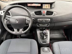 Red Renault Grand Scenic 2010 in Jelgava, with an engine capacity of 1.90 L and mileage of 203 thousand km for 4250 €, photo 12 on AUTOMOTO.COM.LV