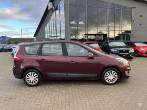 Red Renault Grand Scenic 2012 in Taurage, with an engine capacity of 1.46 L and mileage of 250 thousand km for 3600 €, photo 6 on AUTOMOTO.COM.LV