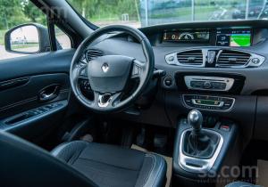 Sarkans Renault Grand Scenic 2014 Cēsis, ar dzinēja tilpumu 1.20 L un nobraukumu 151 tūkst. km par 5900 €, foto 25 vietnē AUTOMOTO.COM.LV