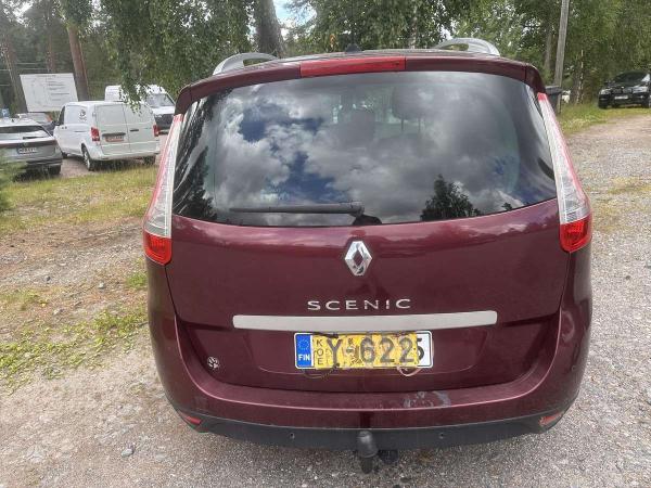 Sarkans Renault Grand Scenic 2015 Marijampole, ar dzinēja tilpumu 1.46 L un nobraukumu 200 tūkst. km par 4300 €, foto 7 vietnē AUTOMOTO.COM.LV