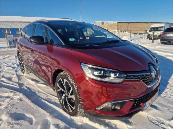 Red Renault Grand Scenic 2017 in Taurage, with an engine capacity of 1.60 L and mileage of 218 thousand km for 8500 €, photo 7 on AUTOMOTO.COM.LV