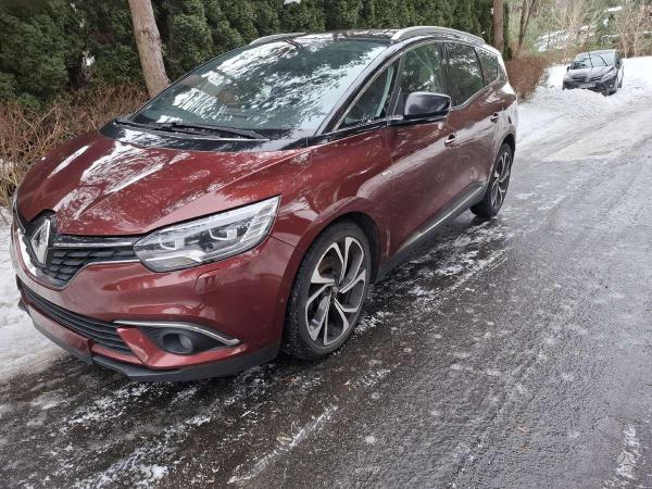 Sarkans Renault Grand Scenic 2017 Viļņa, ar dzinēja tilpumu 1.60 L un nobraukumu 210 tūkst. km par 9600 €, foto 20 vietnē AUTOMOTO.COM.LV