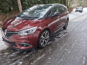 Red Renault Grand Scenic 2017 in Vilnius, with an engine capacity of 1.60 L and mileage of 210 thousand km for 9600 €, photo 20 on AUTOMOTO.COM.LV