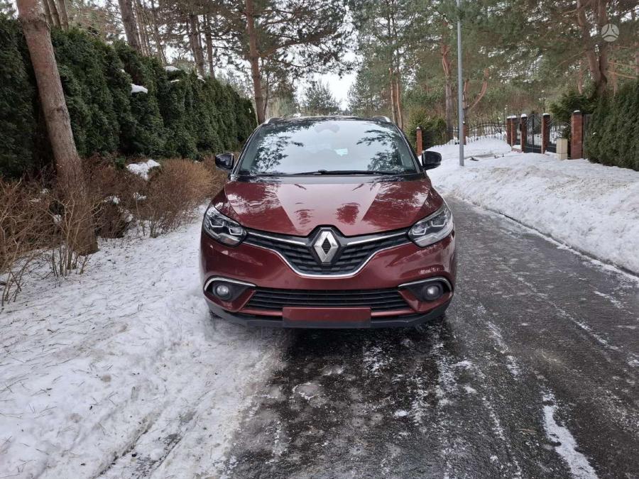 Red Renault Grand Scenic 2017 in Vilnius, with an engine capacity of 1.60 L and mileage of 210 thousand km for 9600 €, photo 21 on AUTOMOTO.COM.LV