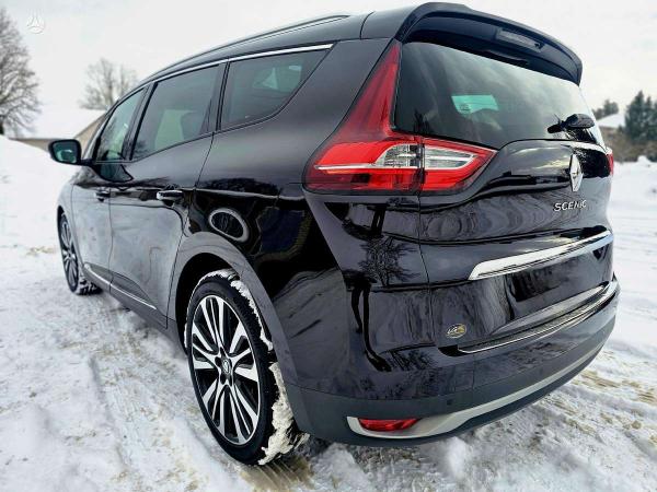 Red Renault Grand Scenic 2017 in Taurage, with an engine capacity of 1.60 L and mileage of 193 thousand km for 9300 €, photo 6 on AUTOMOTO.COM.LV